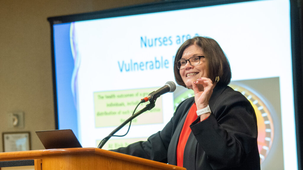 Executive Vice Dean Susan Salmond receives Philippine Nurses ...